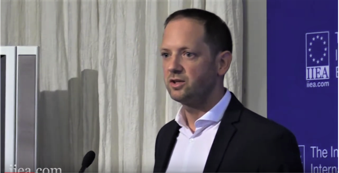 Jonathan Ruane On the Economics of AI: Knowns, Unknowns and Unknown ...